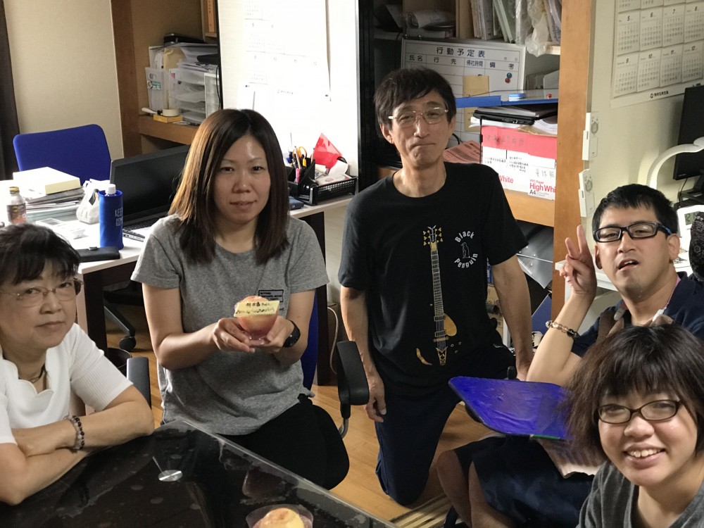 【日常】080-職員のお誕生日♪ - 加藤啓太オフィシャルサイト